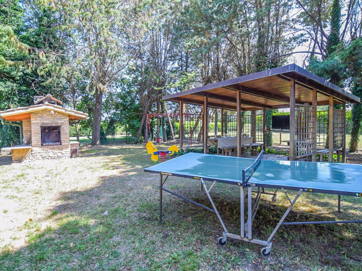 250 M² House ∙ 6 Bedrooms ∙ 16 Guests - Assisi
