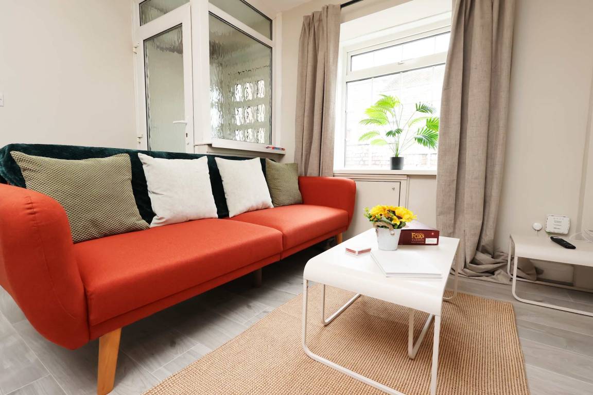 Apartment ∙ 1 Bedroom ∙ 5 Guests - Merthyr Tydfil
