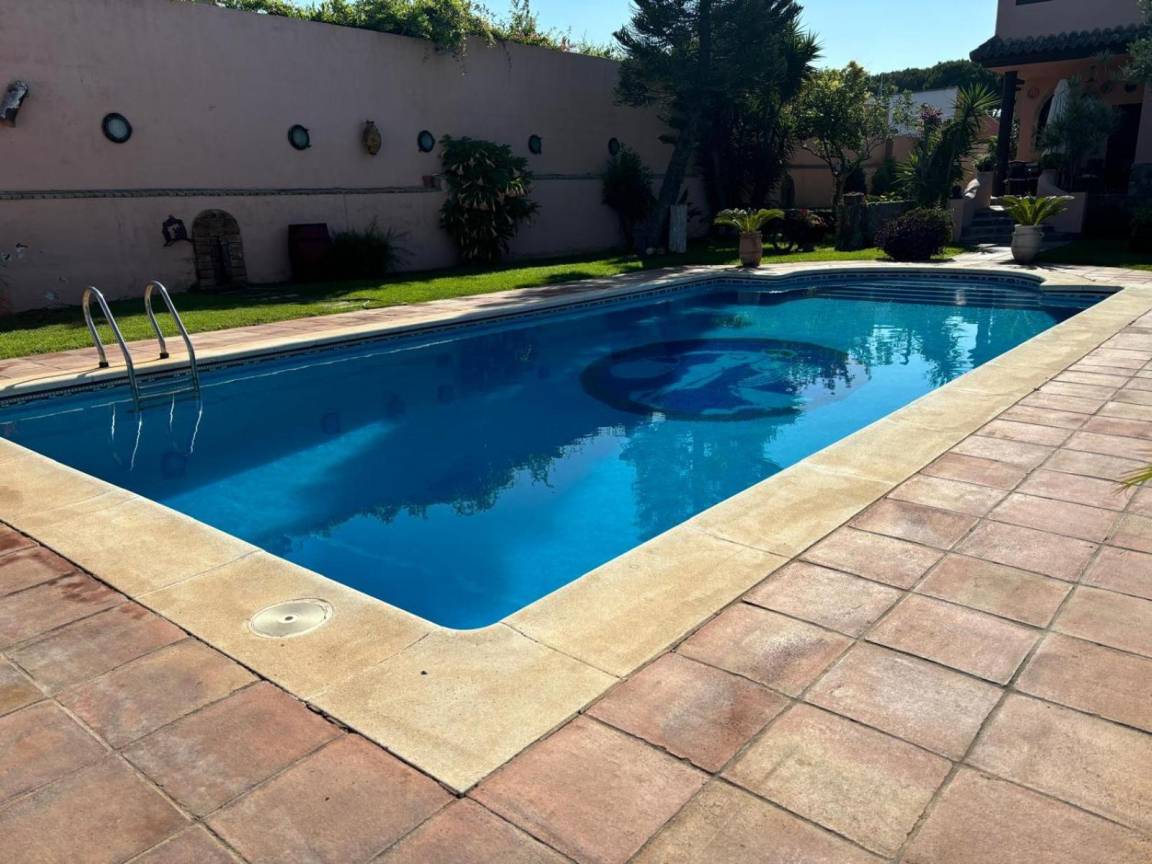 99 M² Apartamento ∙ 2 Habitaciones ∙ 5 Huéspedes - Chiclana de la Frontera