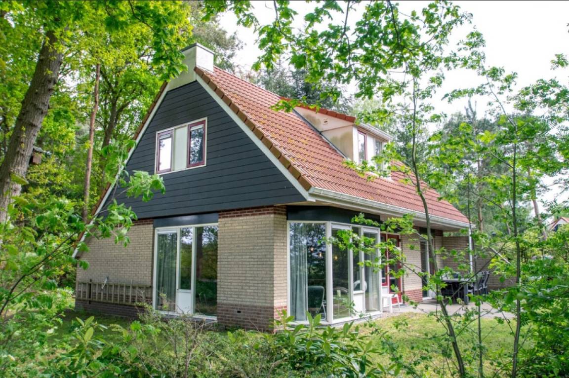 112 M² Huis ∙ 5 Slaapkamers ∙ 10 Gasten - Overijssel