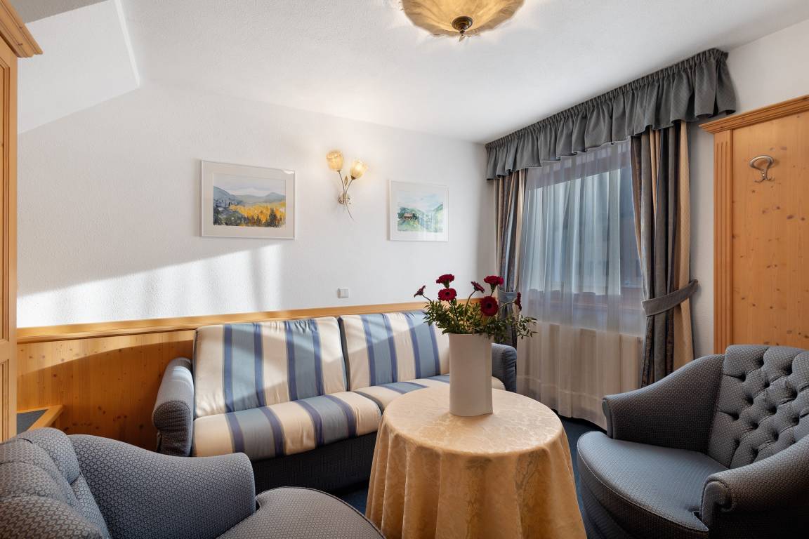 67 M² Ferienwohnung ∙ 2 Schlafzimmer ∙ 5 Gäste - Sand in Taufers