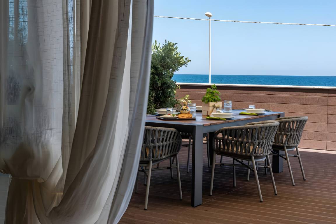 170 M² Apartamento ∙ 2 Quartos ∙ 6 Hóspedes - Bari