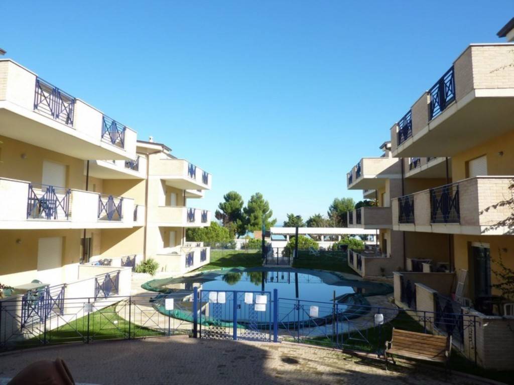 50 M² Appartement ∙ 2 Slaapkamers ∙ 5 Gasten - Pineto