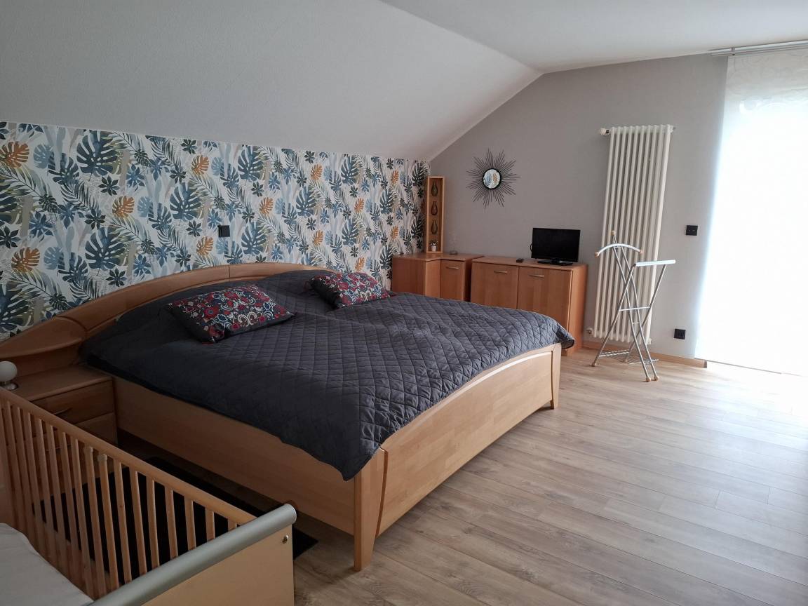110 M² Ferienwohnung ∙ 2 Schlafzimmer ∙ 6 Gäste - Bad Sobernheim