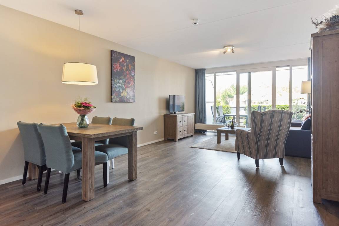 82 M² Apartment ∙ 1 Bedroom ∙ 4 Guests - Alphen aan den Rijn