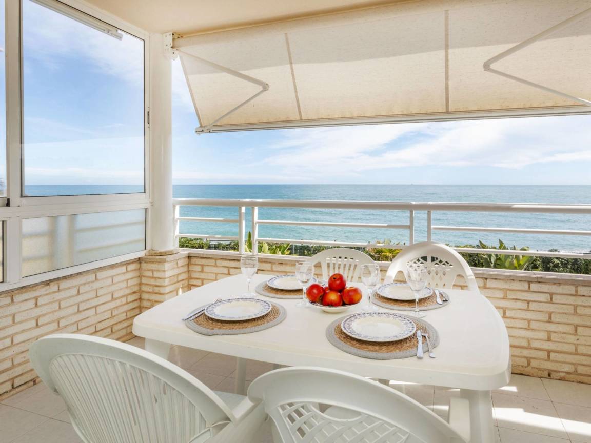 73 M² Apartamento ∙ 2 Habitaciones ∙ 4 Huéspedes - Vinaròs