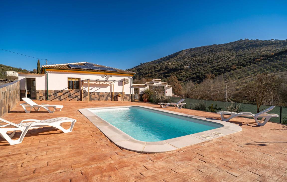 120 M² House ∙ 3 Bedrooms ∙ 7 Guests - Iznájar