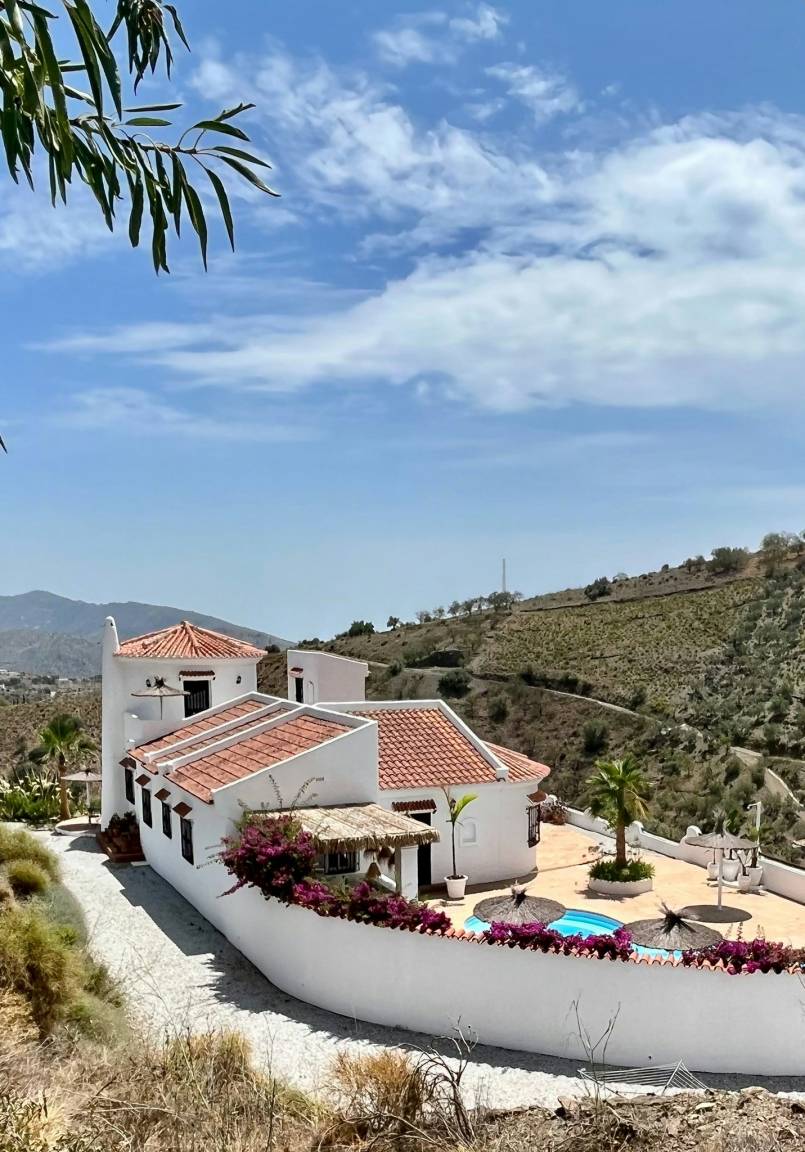 200 M² Casa ∙ 4 Habitaciones ∙ 8 Huéspedes - Alhama de Granada