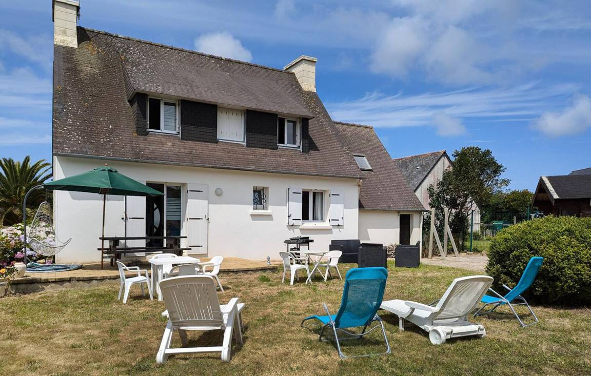 120 M² Maison De Vacances ∙ 4 Chambres ∙ 10 Personnes - Lannilis