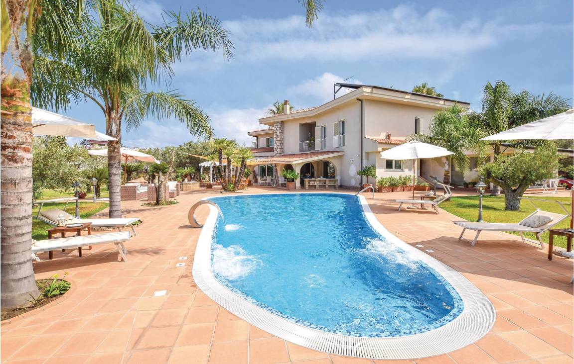 500 M² Casa Vacanza ∙ 6 Camere Da Letto ∙ 13 Ospiti - Falerna