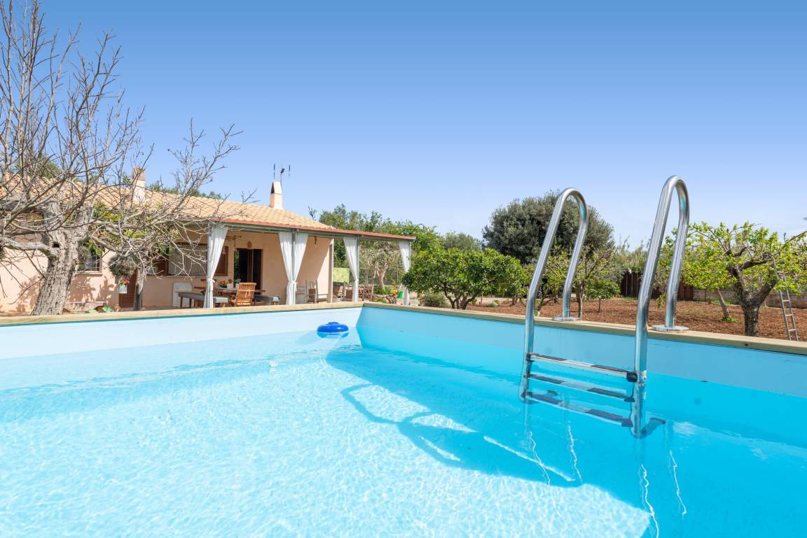 90 M² Chalet ∙ 2 Bedrooms ∙ 4 Guests - Mallorca