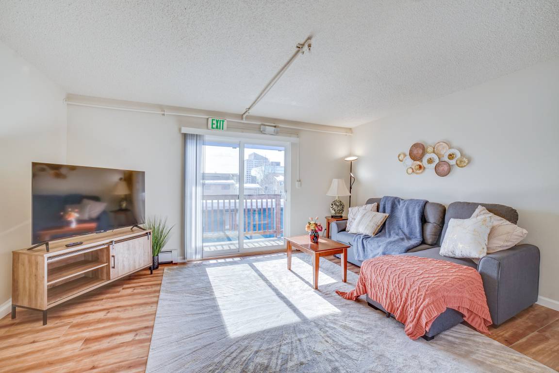 78 M² Apartment ∙ 2 Bedrooms ∙ 6 Guests - Anchorage, AK