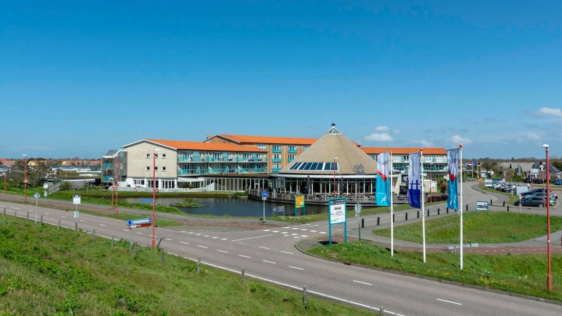 70 M² Apartment ∙ 1 Bedroom ∙ 4 Guests - Julianadorp