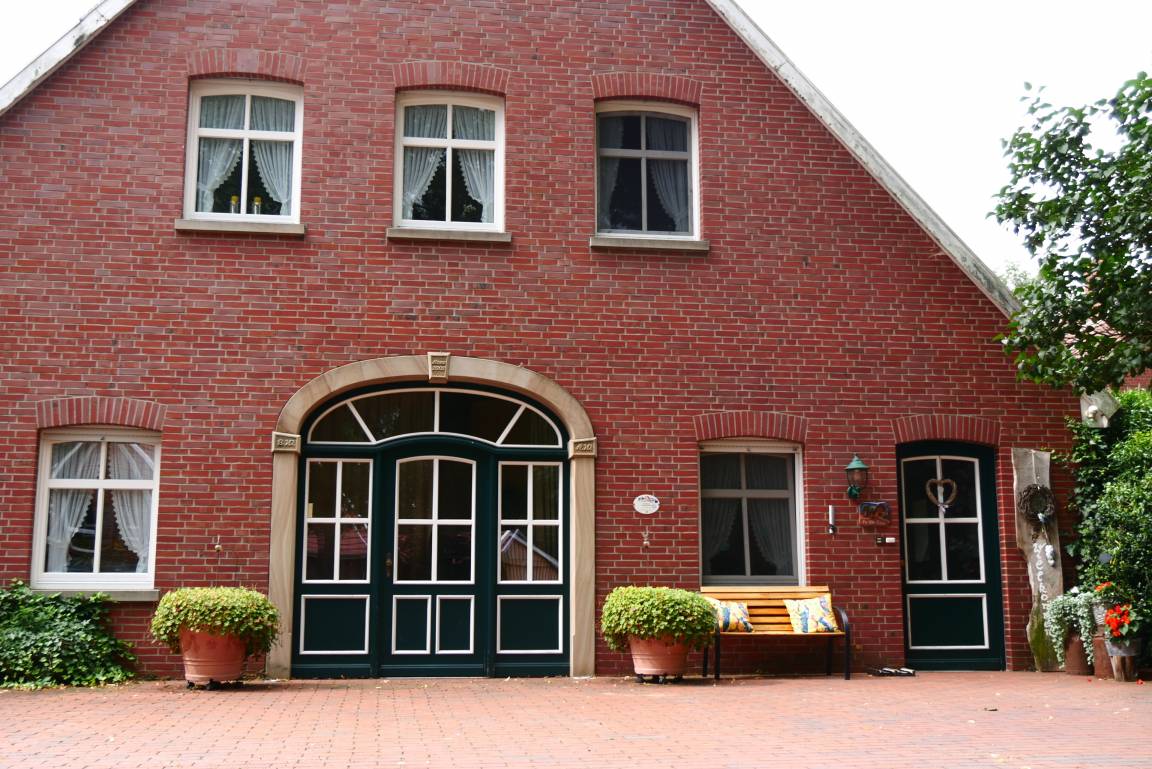80 M² Appartement ∙ 2 Slaapkamers ∙ 4 Gasten - Meppen