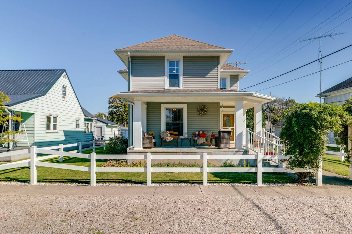 185 M² House ∙ 6 Bedrooms ∙ 12 Guests - Champaign County, OH