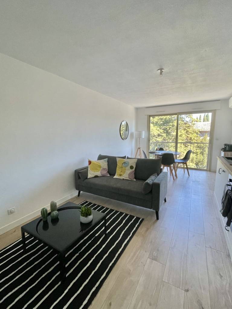 35 M² Appartement ∙ 1 Chambre ∙ 2 Personnes - Saint-Laurent-du-Var