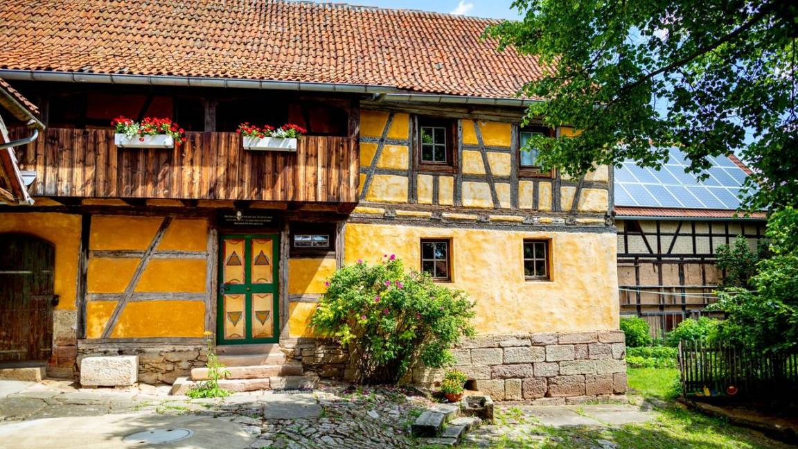 75 M² Apartamento ∙ 8 Huéspedes - Jena