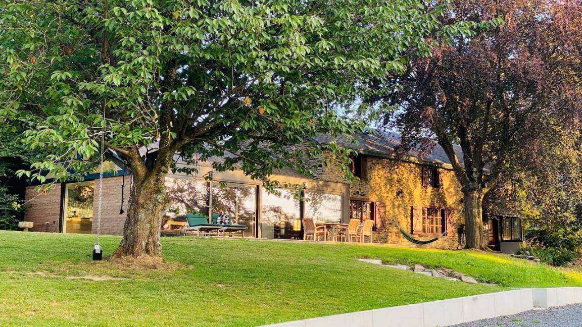 196 M² Maison De Vacances ∙ 4 Chambres ∙ 10 Personnes - La Roche-en-Ardenne