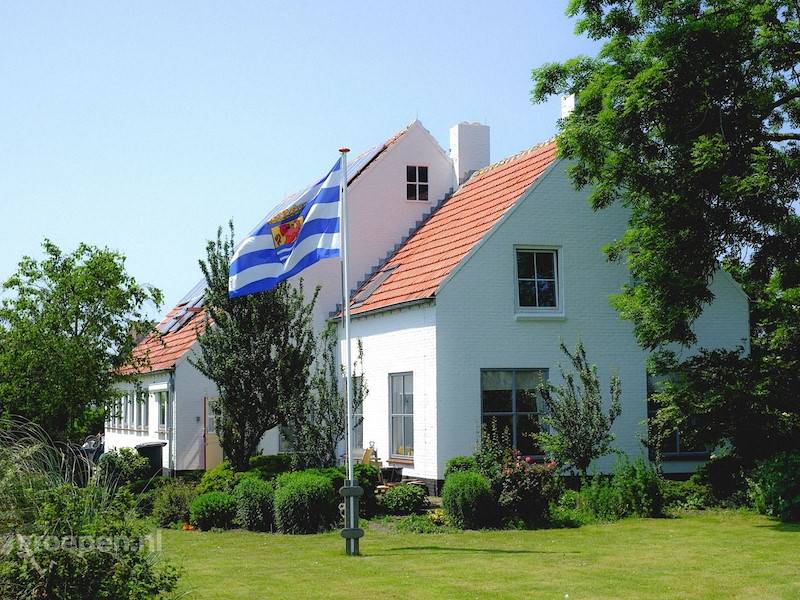 Maison De Vacances ∙ 6 Chambres ∙ 24 Personnes - Zeeland