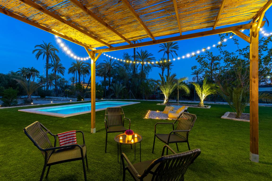 221 M² Villa ∙ 4 Habitaciones ∙ 8 Huéspedes - Crevillente