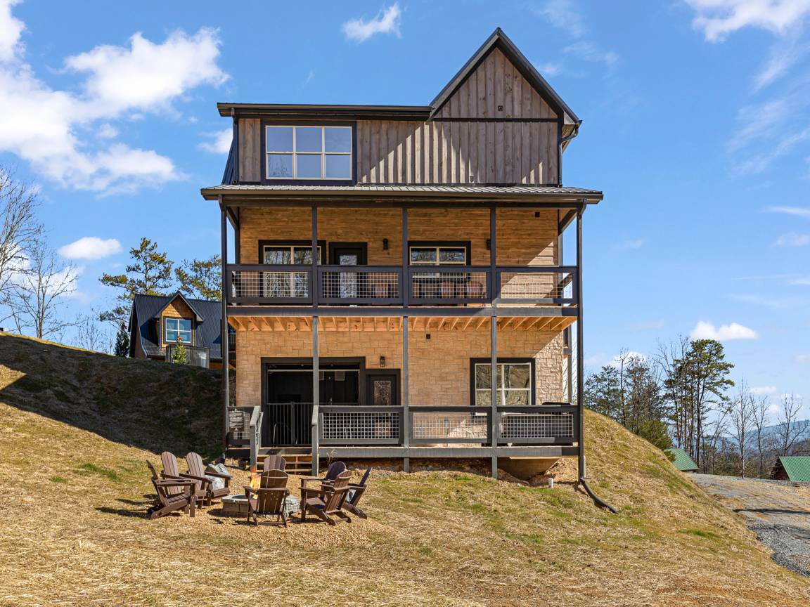 232 M² Cabin ∙ 3 Bedrooms ∙ 10 Guests - Pigeon Forge, TN