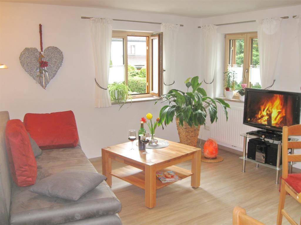 65 M² Ferienwohnung ∙ 2 Schlafzimmer ∙ 6 Gäste - Isny im Allgäu