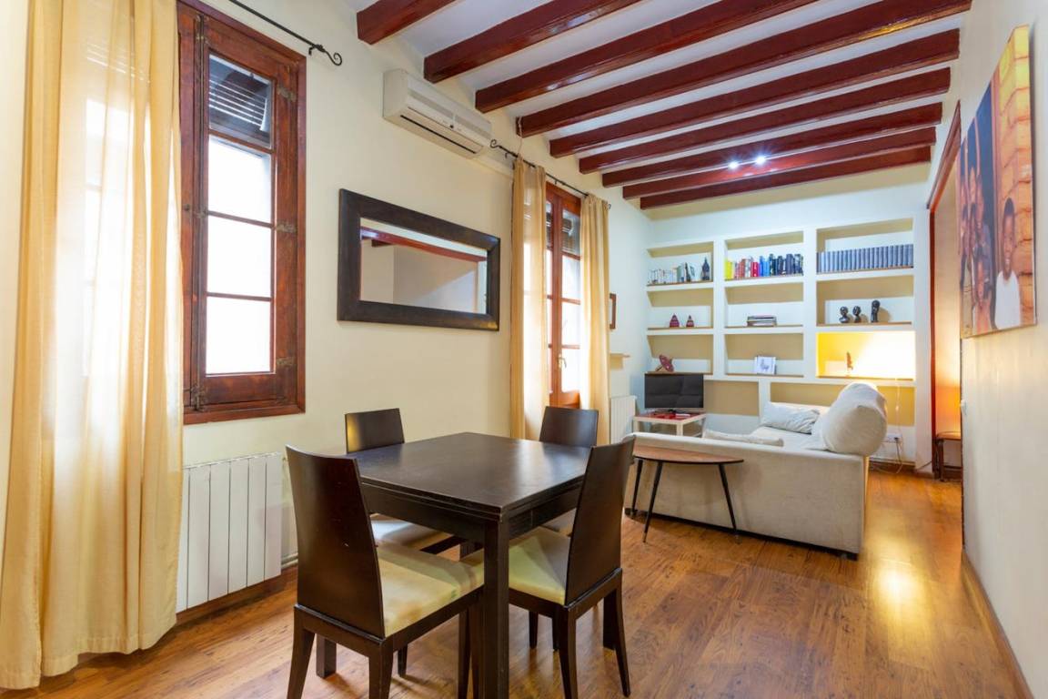 50 M² Apartamento ∙ 1 Habitación ∙ 2 Huéspedes - El Prat de Llobregat