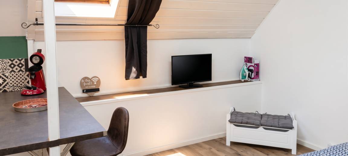 18 M² Studio Flat ∙ 2 Guests - Calais