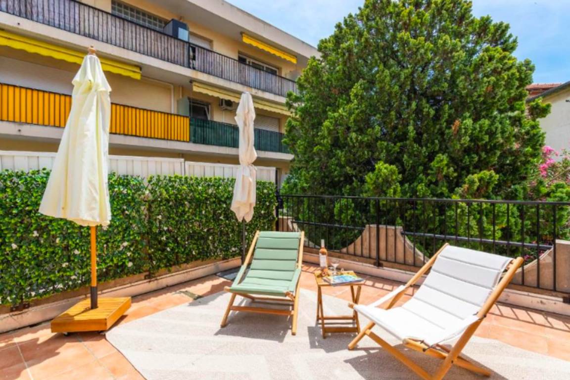 75 M² Maison De Vacances ∙ 2 Chambres ∙ 6 Personnes - La Roquette-sur-Siagne