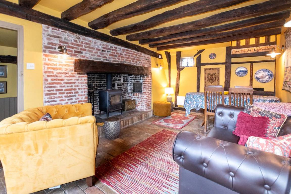 Cottage ∙ 2 Bedrooms ∙ 4 Guests - Suffolk
