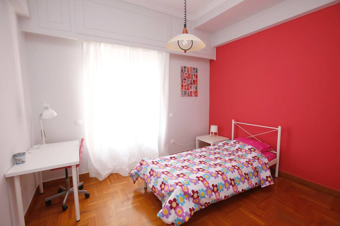 250 M² Private Room ∙ 1 Bedroom ∙ 1 Guest - Athens