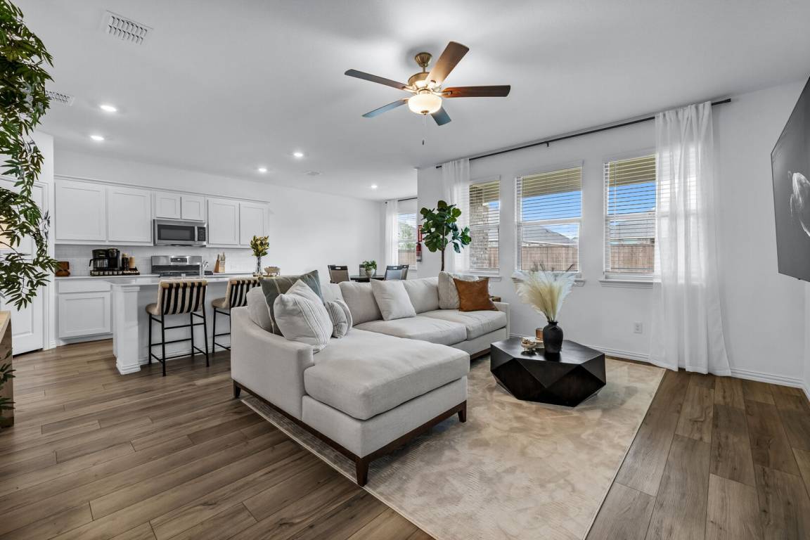 195 M² House ∙ 3 Bedrooms ∙ 6 Guests - Frisco, TX