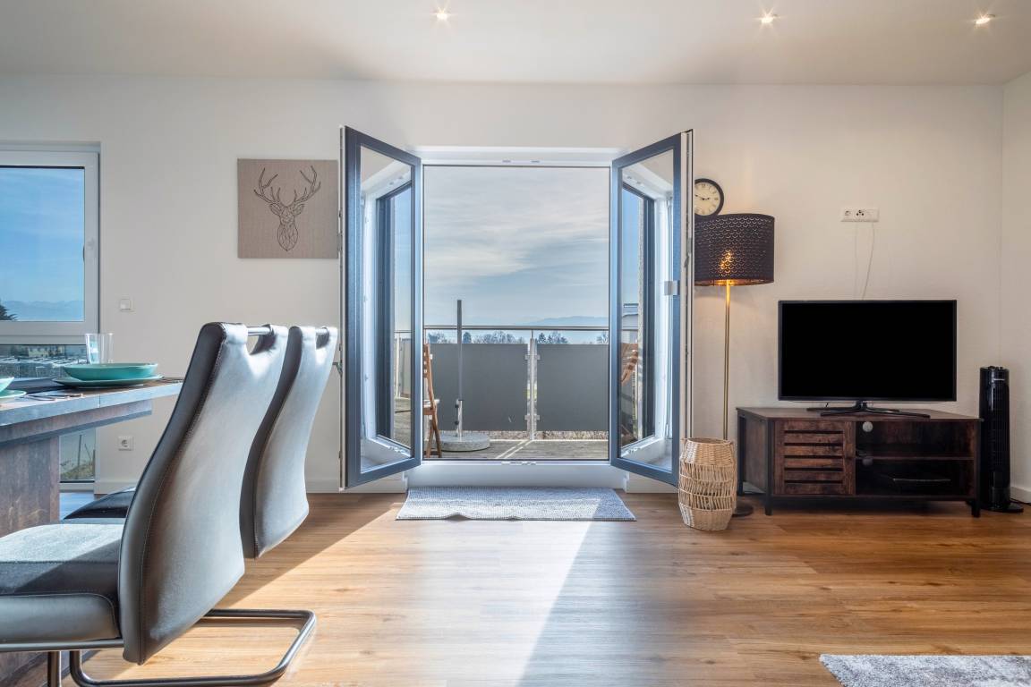 65 M² Ferienwohnung ∙ 1 Schlafzimmer ∙ 4 Gäste - Nonnenhorn