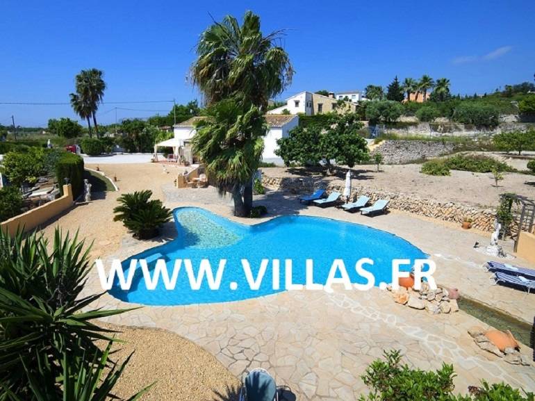 194 M² Villa ∙ 4 Habitaciones ∙ 8 Huéspedes - Jalón