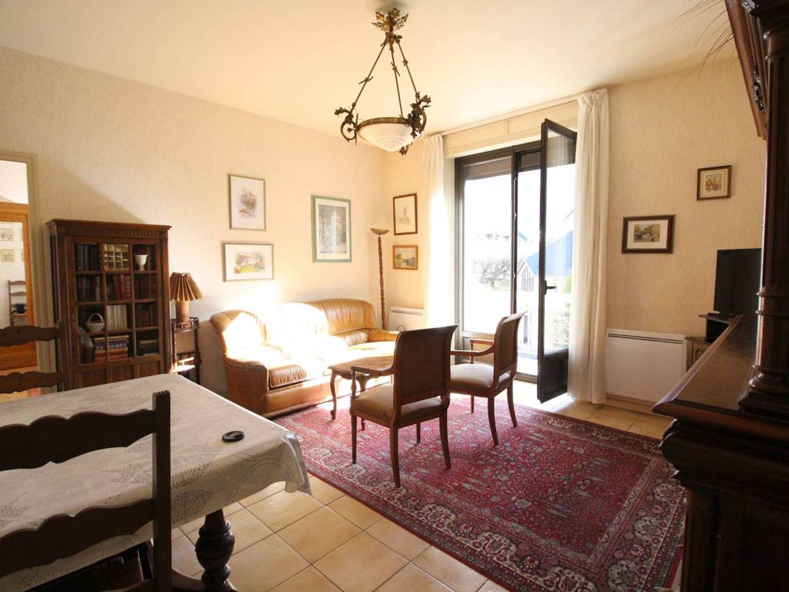 64 M² Apartment ∙ 2 Bedrooms ∙ 4 Guests - Bagnères-de-Luchon