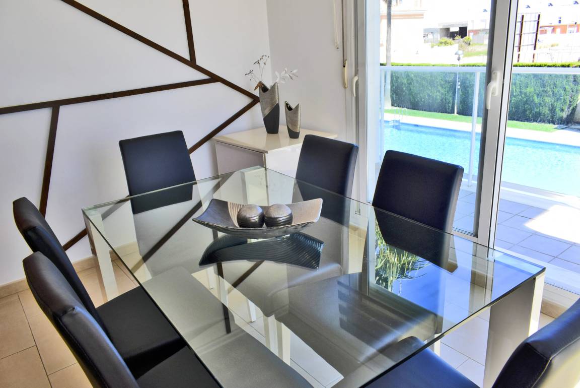 78 M² Apartment ∙ 2 Bedrooms ∙ 4 Guests - Oliva