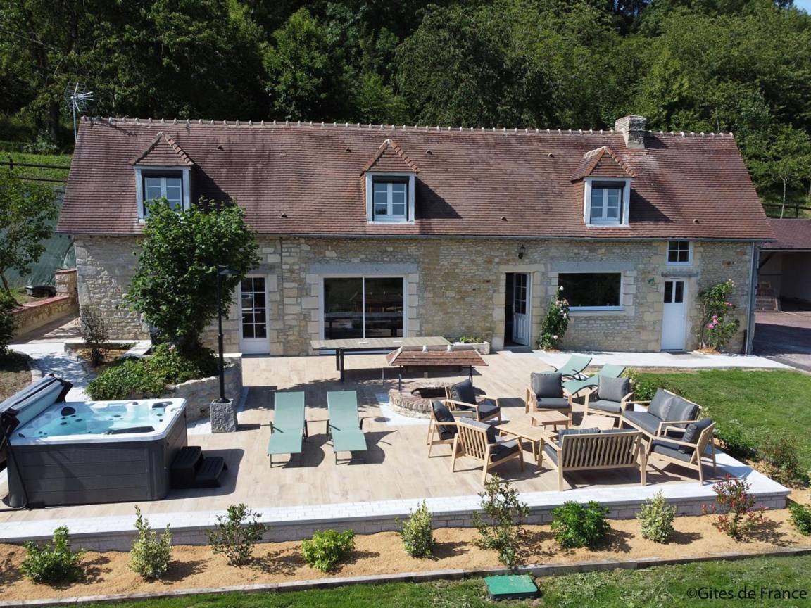 130 M² Cottage ∙ 4 Bedrooms ∙ 10 Guests - Normandy