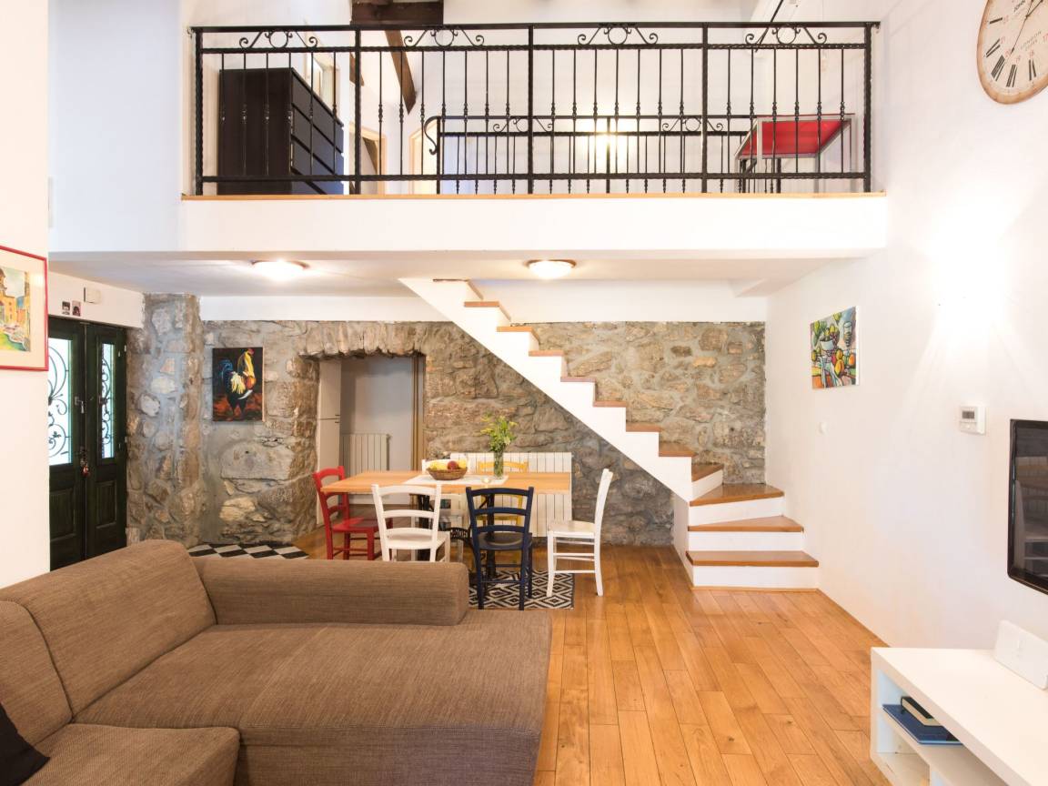 200 M² House ∙ 4 Bedrooms ∙ 8 Guests - Rijeka