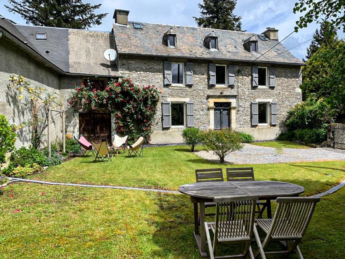 120 M² Mökki ∙ 2 Makuuhuonetta ∙ 6 Vierasta - Lannemezan