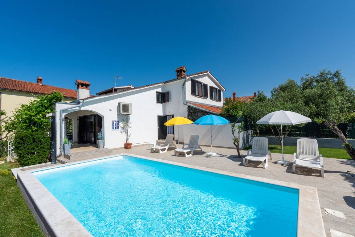 200 M² Huis ∙ 4 Slaapkamers ∙ 8 Gasten - Novigrad