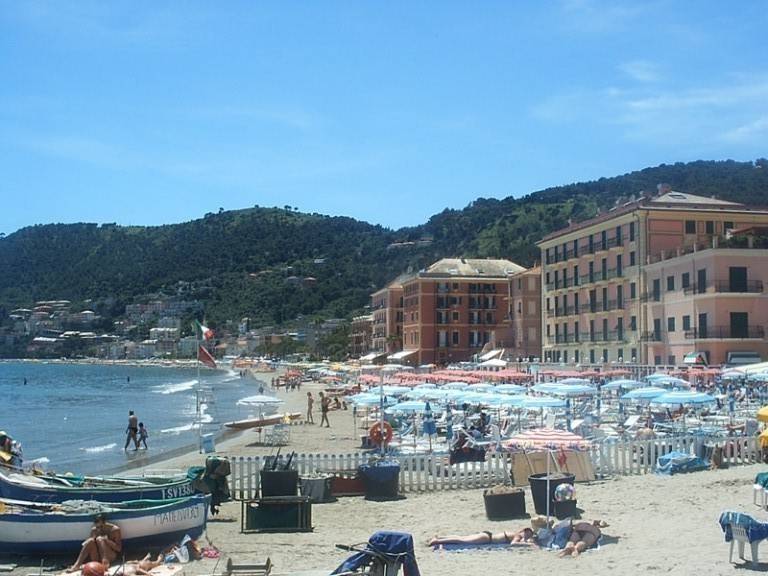 50 M² Appartamento Vacanza ∙ 2 Camere Da Letto ∙ 4 Ospiti - Laigueglia