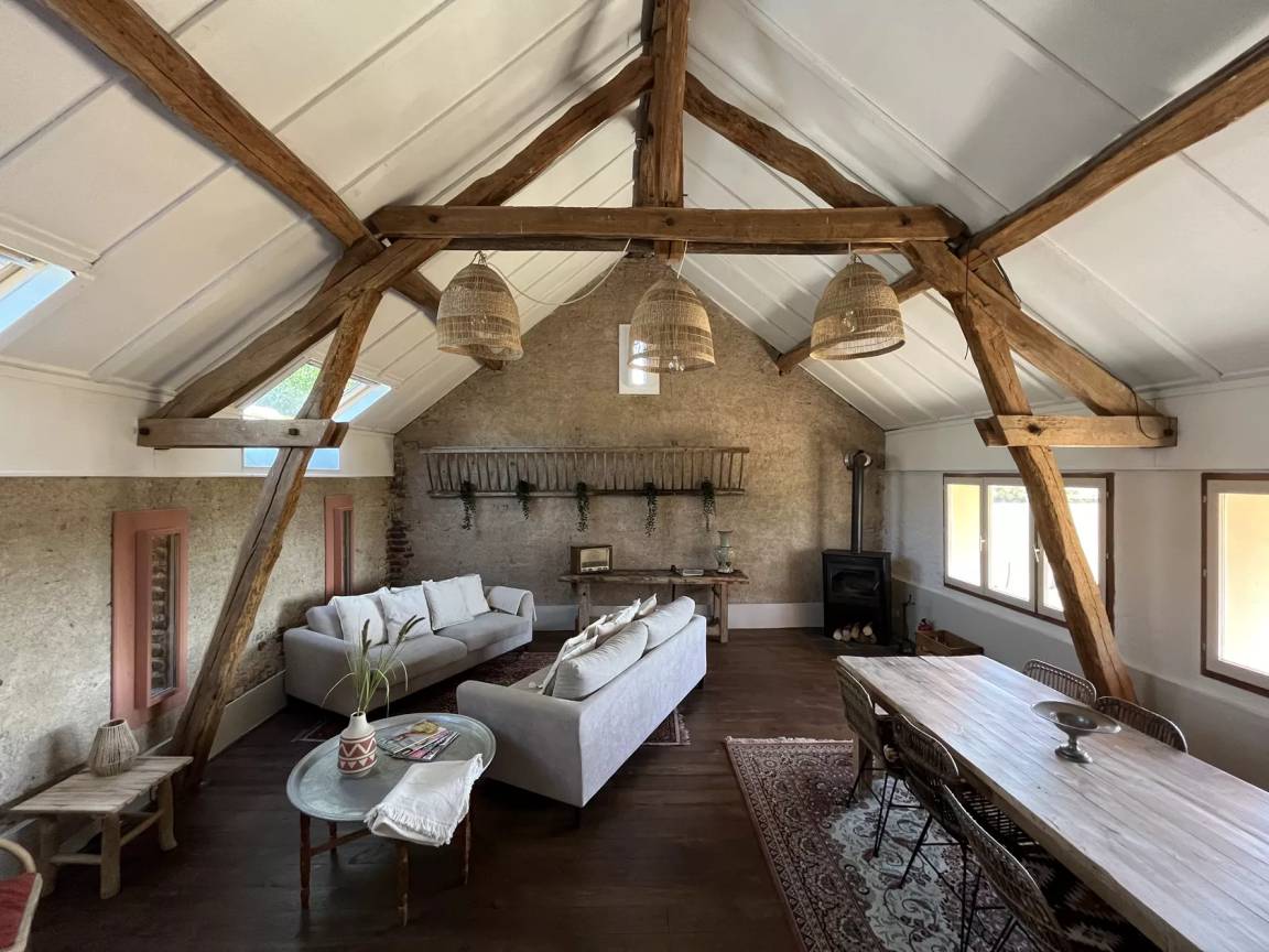 200 M² Maison De Vacances ∙ 4 Chambres ∙ 8 Personnes - Decize