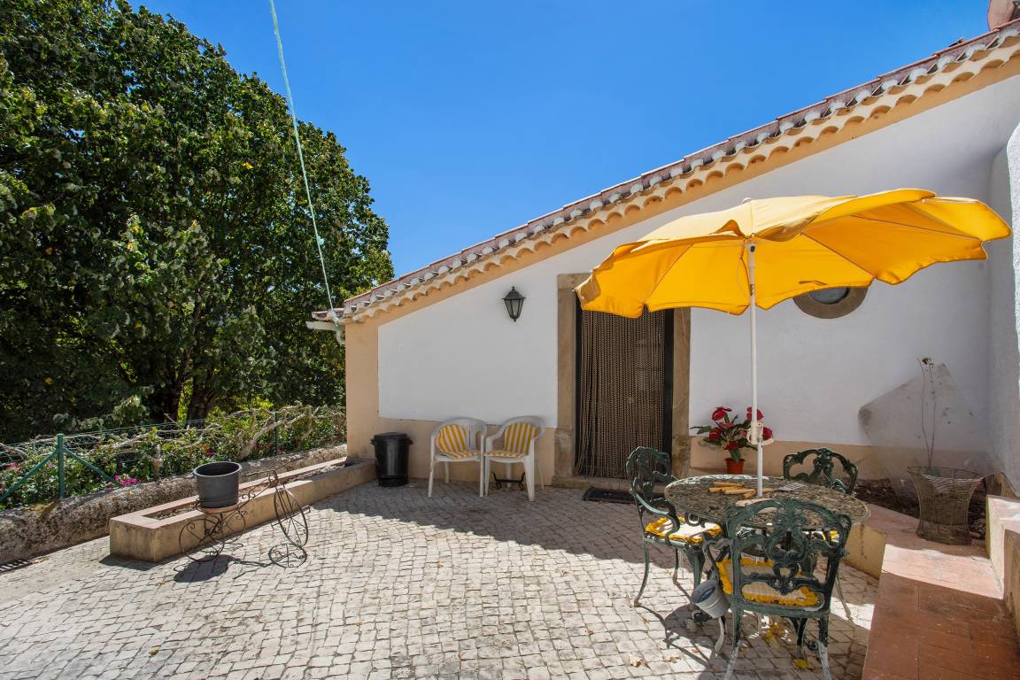 100 M² Ferienhaus ∙ 2 Schlafzimmer ∙ 4 Gäste - Alenquer