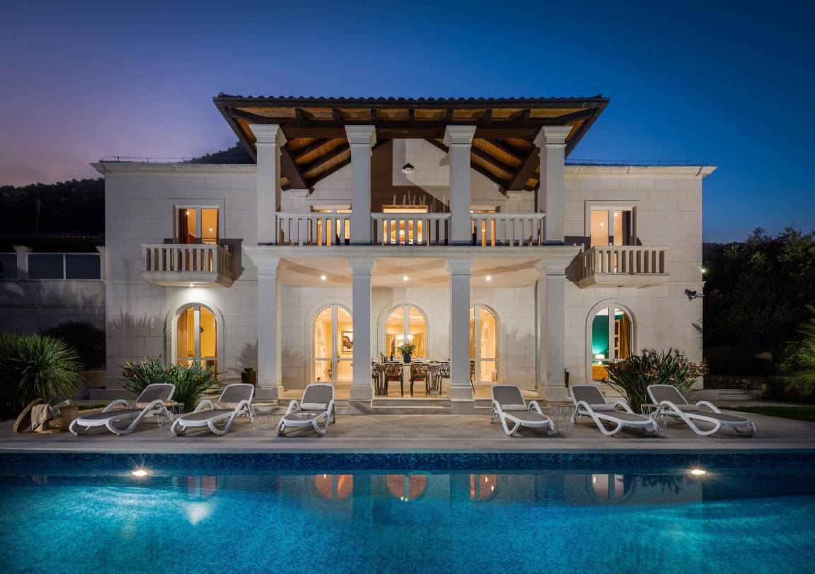 300 M² Huis ∙ 6 Slaapkamers ∙ 12 Gasten - Dubrovnik