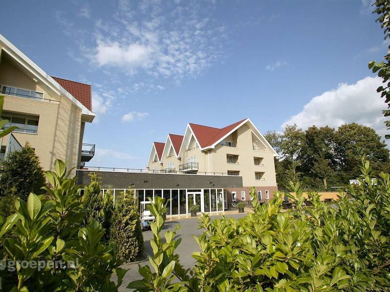 House ∙ 12 Bedrooms ∙ 36 Guests - Nijmegen