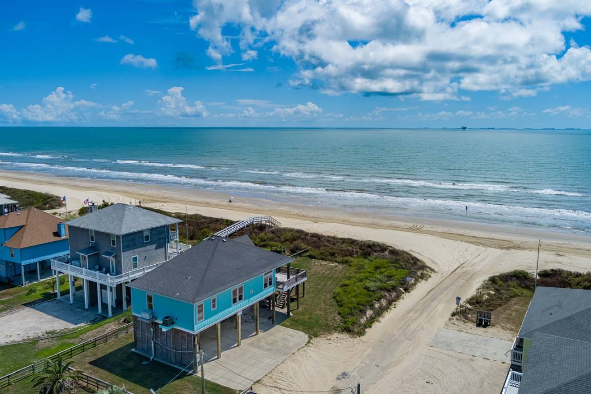 146 M² House ∙ 3 Bedrooms ∙ 10 Guests - Bolivar Peninsula, TX