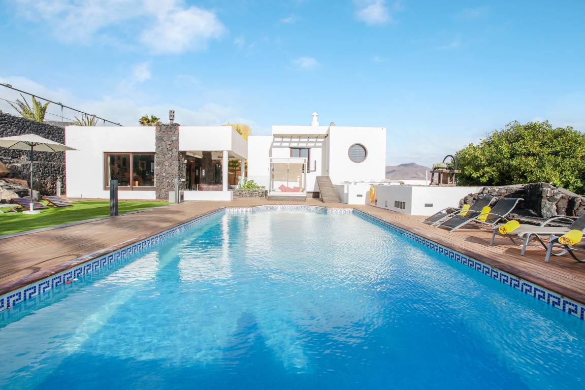 400 M² Villa ∙ 6 Chambres ∙ 12 Personnes - Playa Blanca