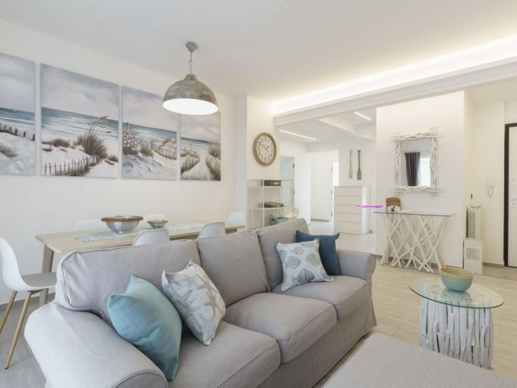 120 M² Apartment ∙ 3 Bedrooms ∙ 6 Guests - Alassio