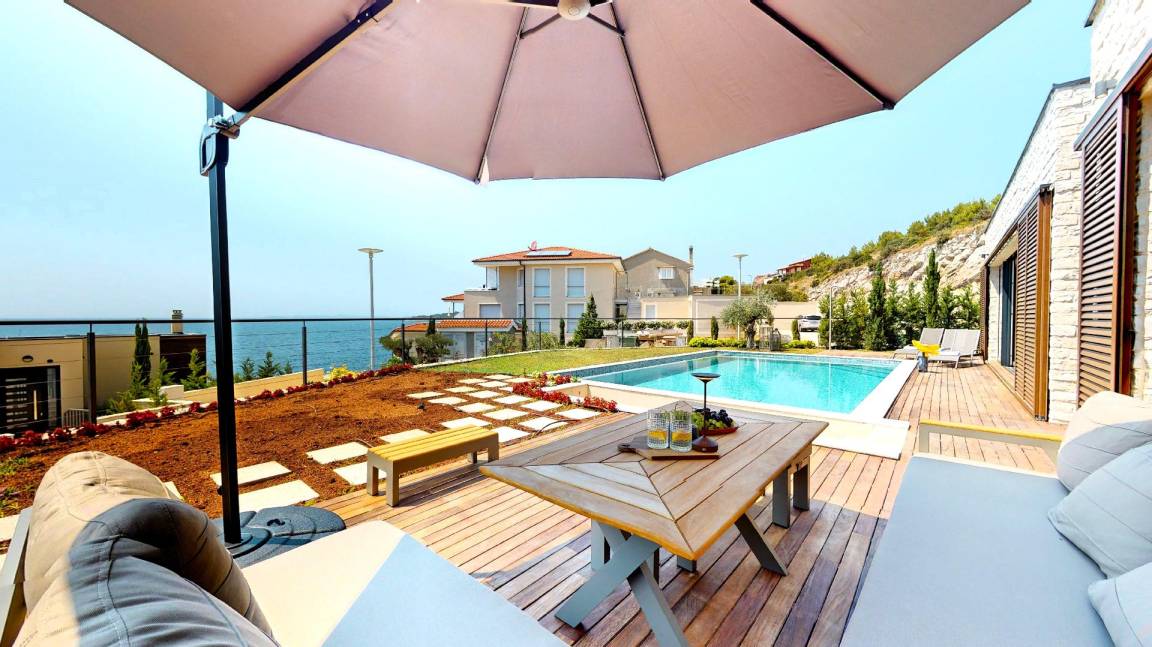 320 M² Huis ∙ 5 Slaapkamers ∙ 10 Gasten - Primošten