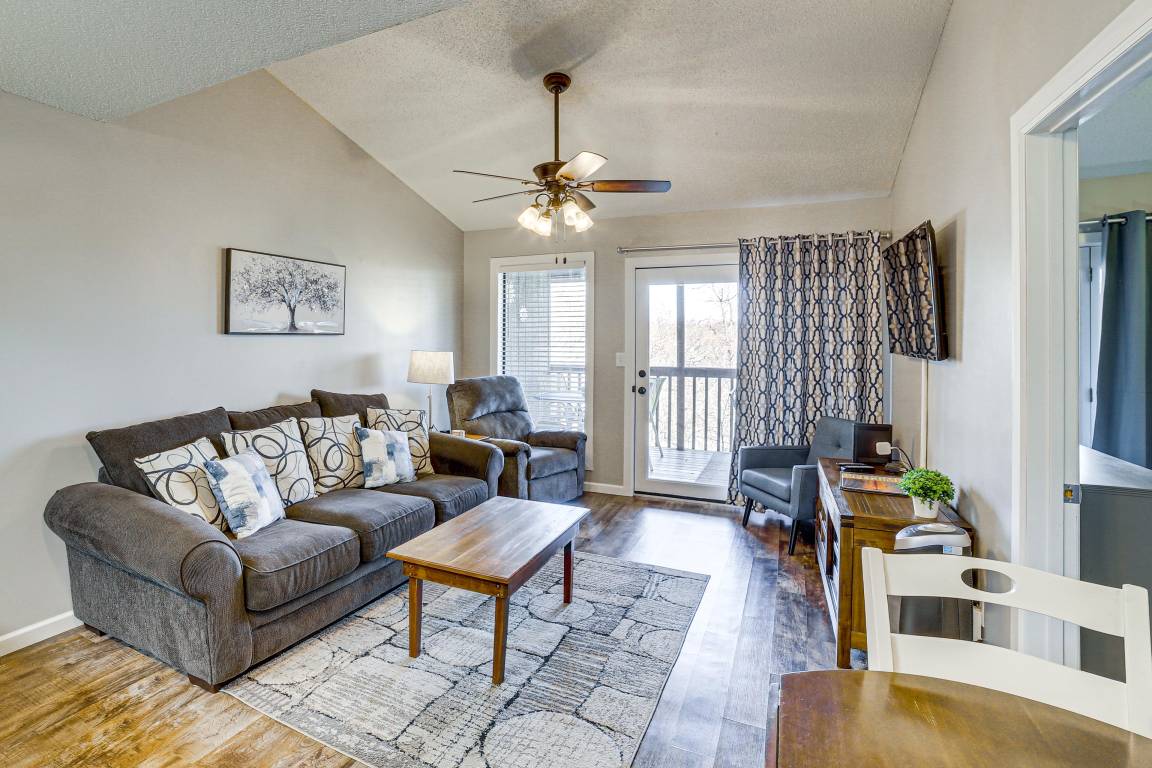 74 M² Apartment ∙ 2 Bedrooms ∙ 6 Guests - Branson West, MO